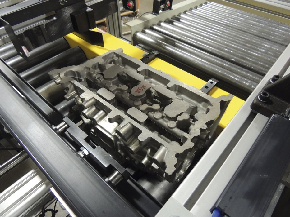 Keyence’s LumiTrax Makes Easy Imaging of Challenging Part Features ...